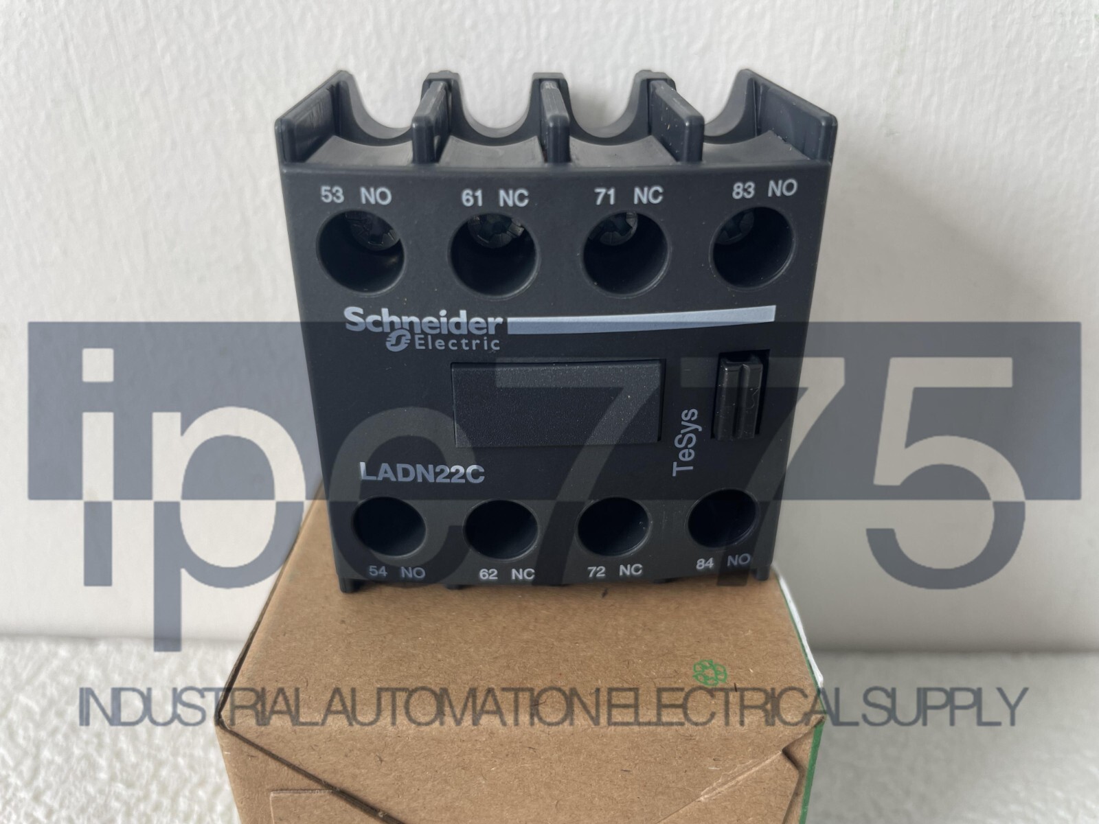 LADN22C 1PC NEW Schneider Auxiliary Contact Block #LRR | eBay