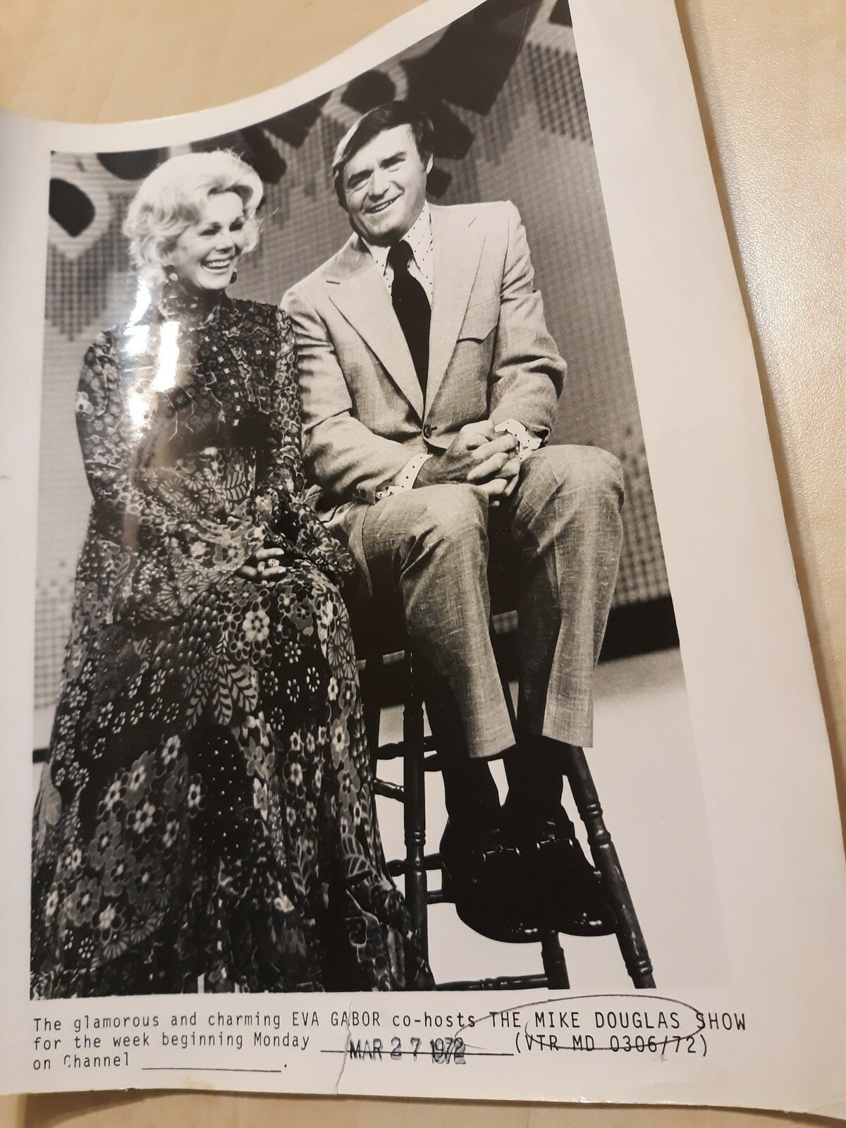 1972 Press Photo Mike Douglas and Eva Gabor on "The Mike Douglas Show ...