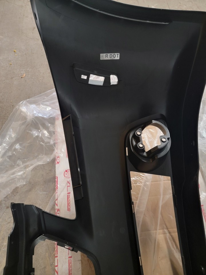 2008 2009 Pontiac G8 GT FRONT BUMPER COVER OEM NEW | eBay