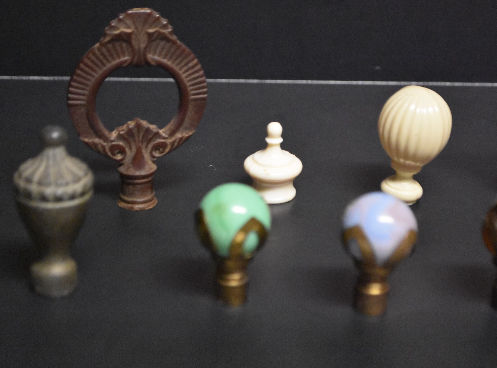 12 Vintage to Antique Lamp Finials, Some Glass, Some Plastic, Aladdin ...