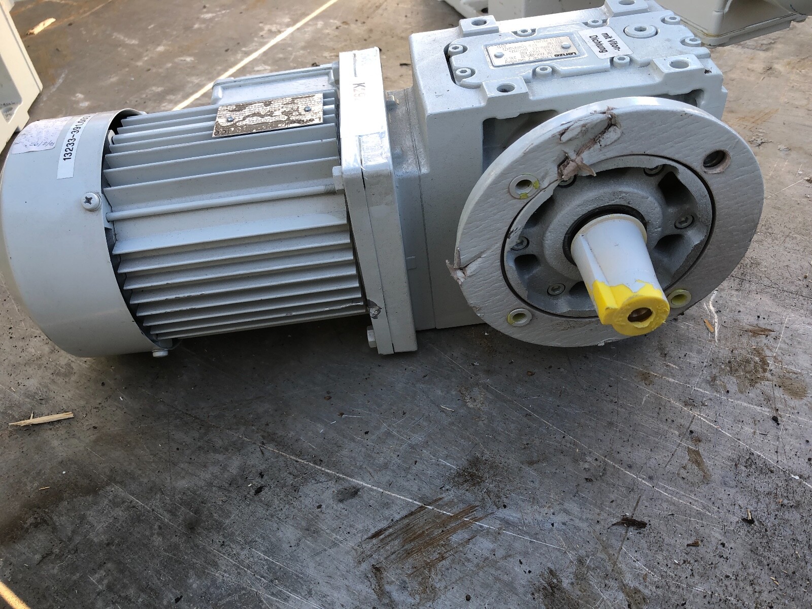 LENZE MOTOR/GEARBOX MDXMA1M080-32 + GSS04-2M VAK 080-32 STOCK#K2923 ...