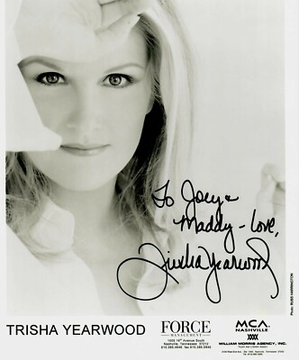 "Walkaway Joe” Trisha Yearwood Hand Signed 8X10 B&W Publicity Photo | eBay