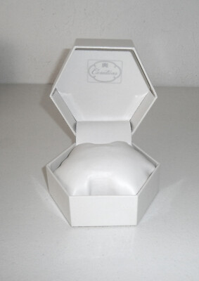 Curations Empty White Patent Leather Presentation Watch Gift Box with ...