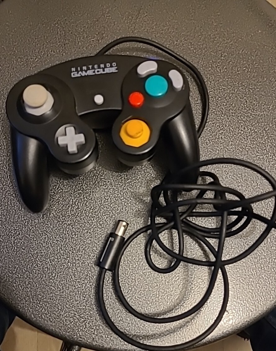 Manette Game Cube - Prix - Photo - Présentation du Joystick