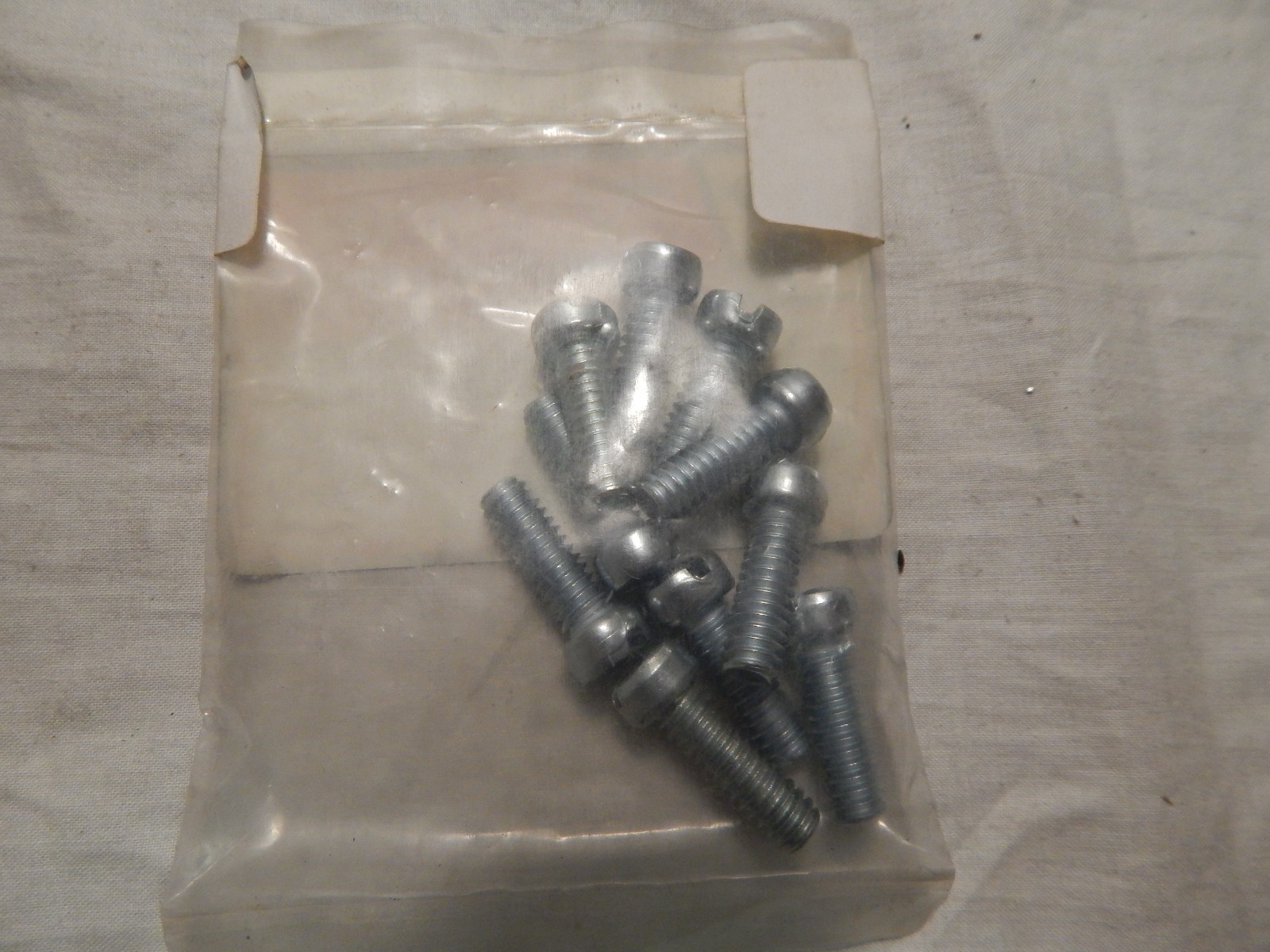 V-Twin MFG Pawl Carrier Spring Plate Screws For Harley P/N: 17-0079 | eBay