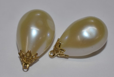 VINTAGE BAROQUE FAUX PEARL PENDANTS * 17MM X 29.8 * DENTED PEARLS ...