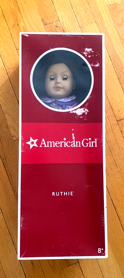 18” American Girl Doll “Ruthie" Smithens With Book and Box Figures ...