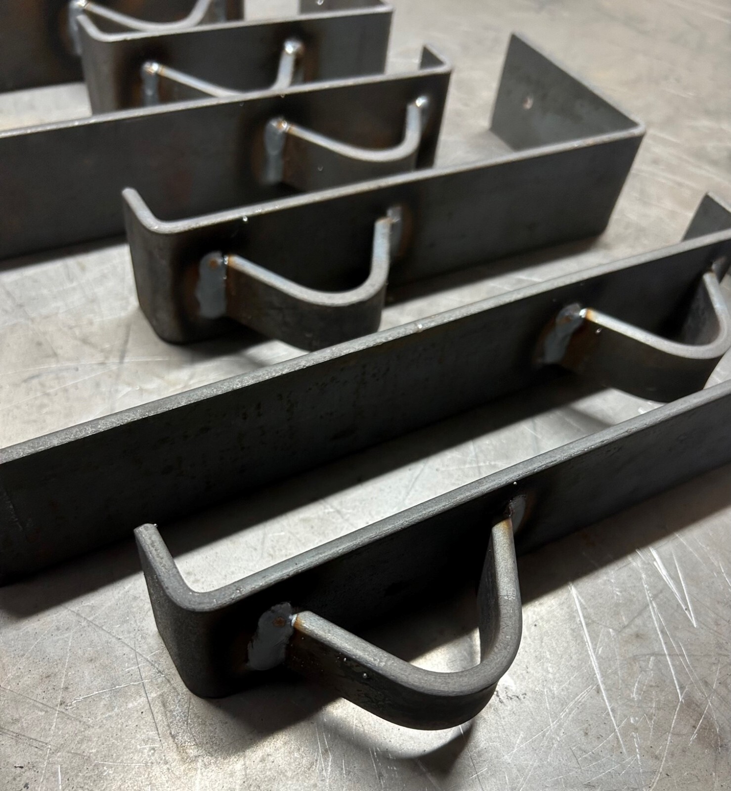 2 x Heavy Duty Ladder Brackets 'CHAIN LOCKING' 50 x 5mm Steel Bar ...