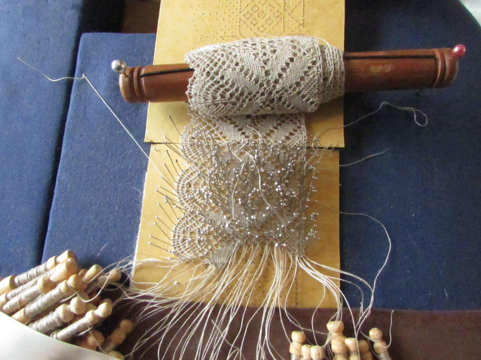 BOBBIN LACEMAKING PILLOW WITH WORK, BOBBINS, BAG AND THREAD | eBay UK