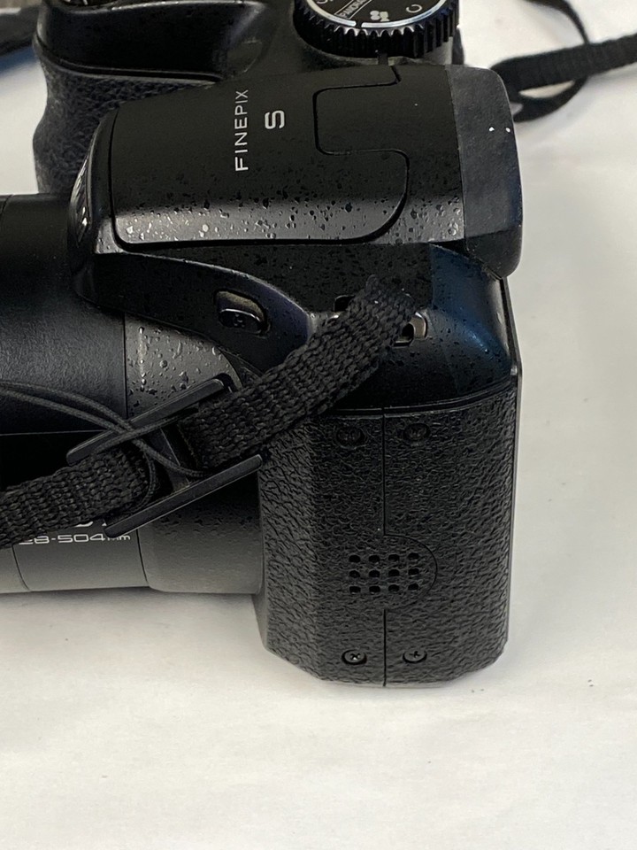 Fujifilm FinePix S2940WM 14MP 18x/6.7X HD Camera w/ SD Card - Scratched ...