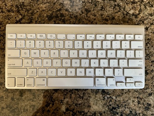Apple Magic Keyboard (1) Bluetooth Wireless Model A1314 Genuine WORKS ...
