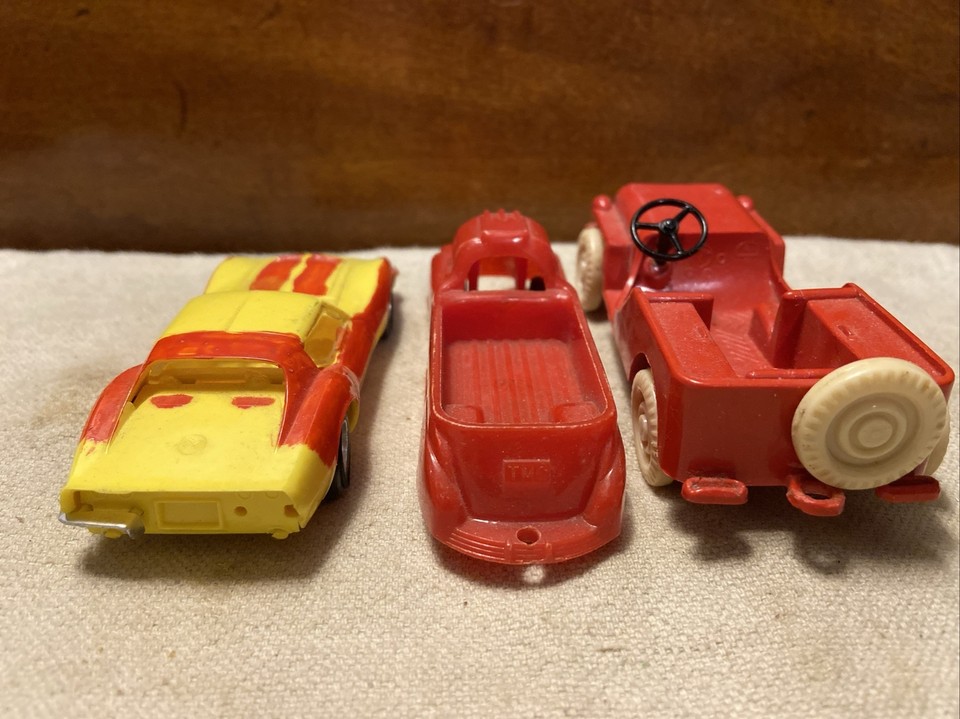 Lot Of 7 Vintage Plastic Cars & Trucks - Hubley, Thomas, Lindberg ...