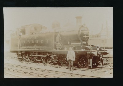 Railway LB & SCR tank engine at East Croydon with crew pre1919 RP PPC ...