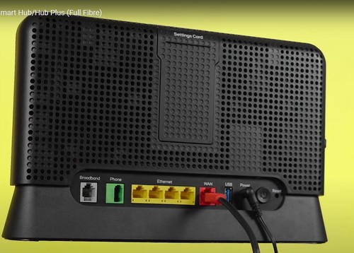 EE Smart Hub Plus Router WiFi 6 SH32B FTTP, 190 clients and up to 1.6GB ...