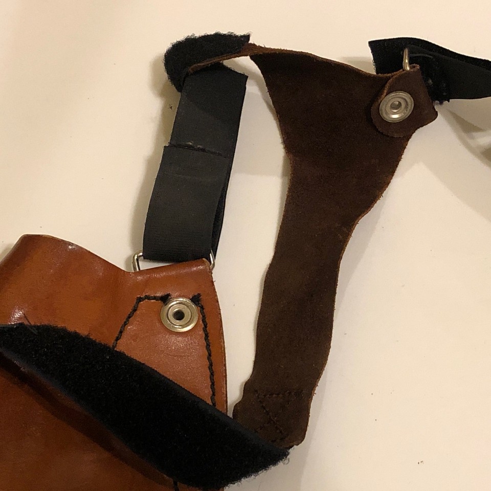 Rogers Leather Shoulder Holster Medium Revolver Ammo Pouch | eBay