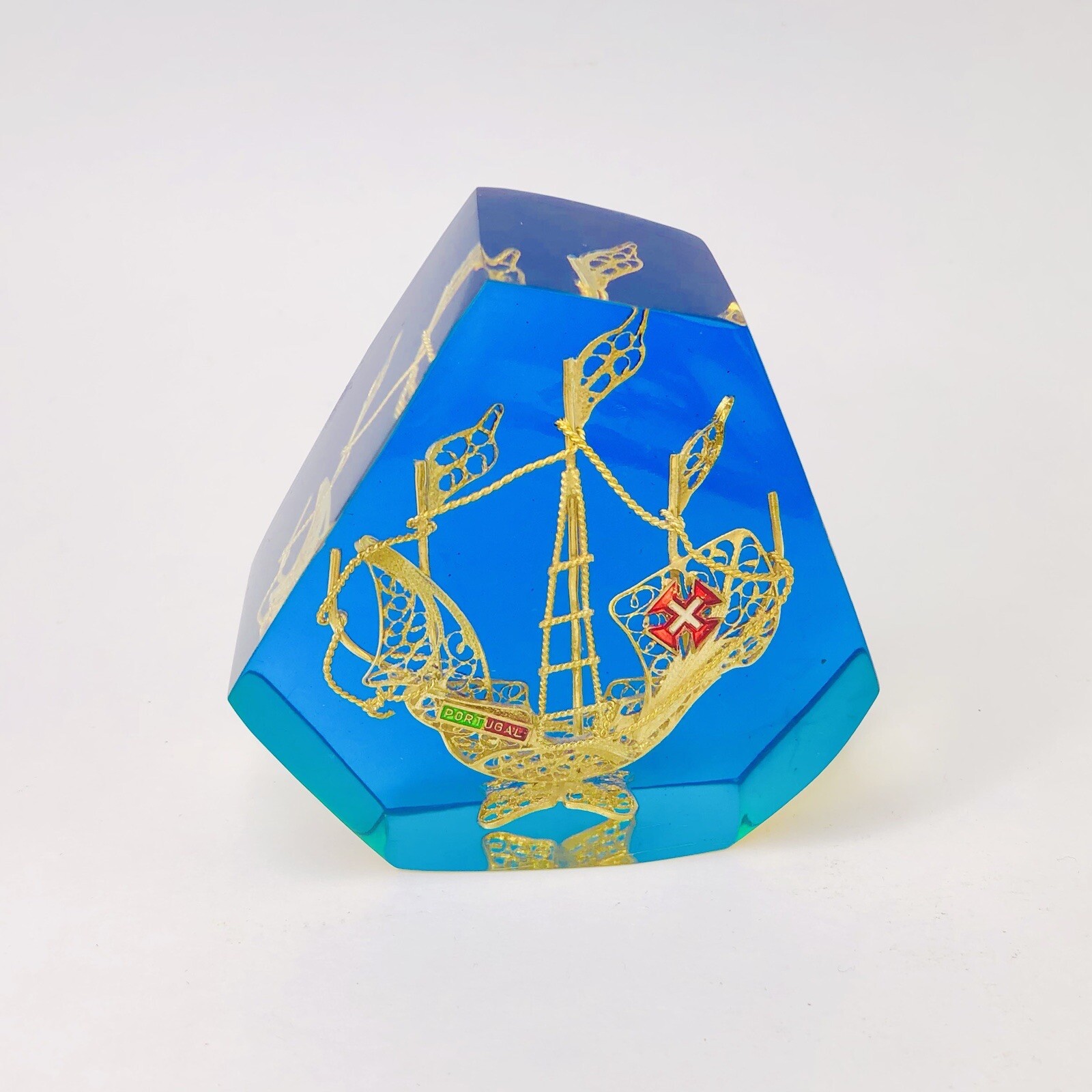 VTG Paperweight Gold Filigree PORTUGUESE Ship PORTUGAL Clear Ocean Blue ...