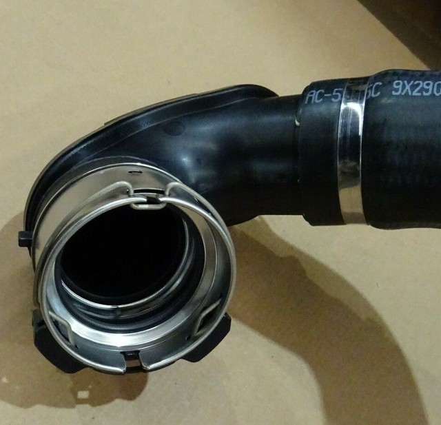 Genuine Holden Intercooler Outlet Charge Hoses Comes 95939957 ...