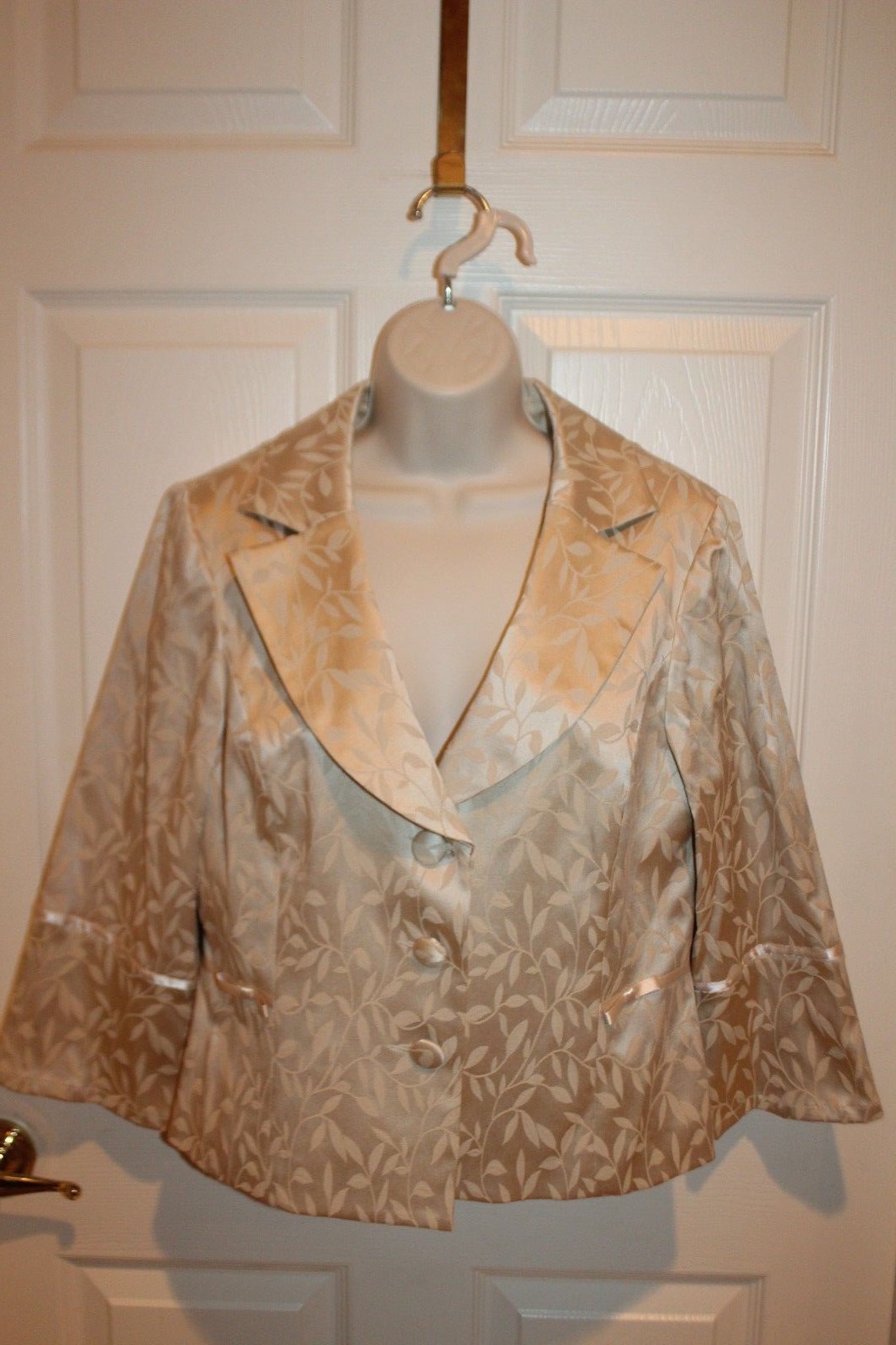 SHARON YOUNG Beige Jacquard Basic Blazer Button Front… - Gem