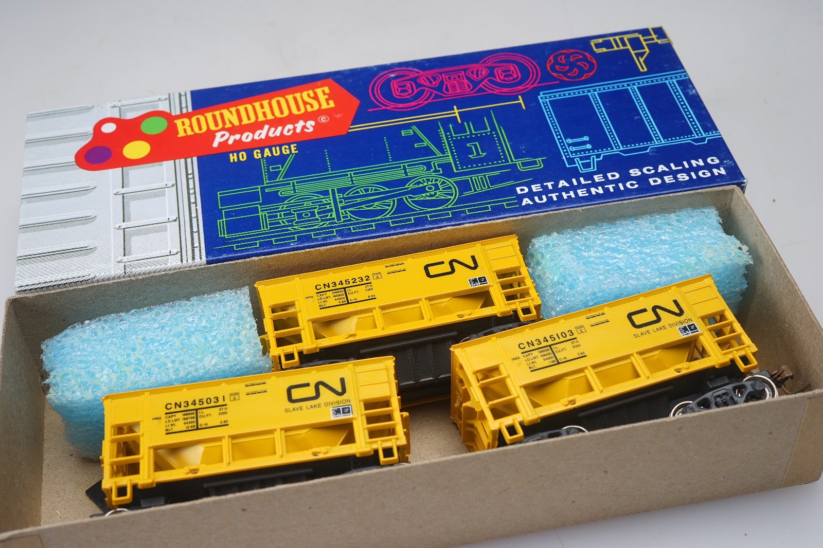 Set of 3 HO Scale ROUNDHOUSE Canadian National CN 26' Yellow Ore Cars ...