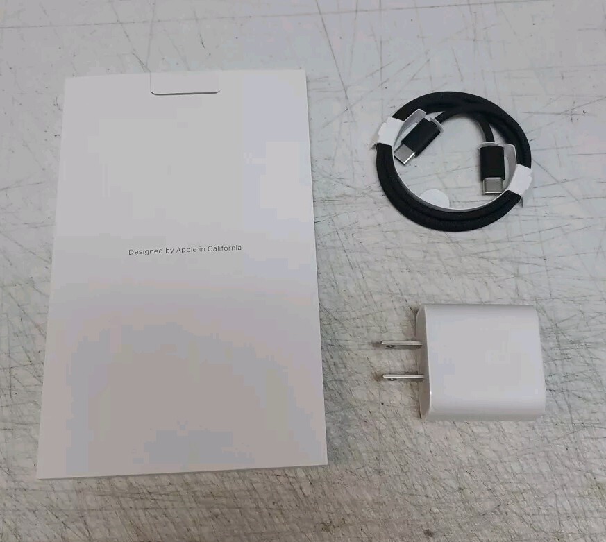 Apple iPad Pro 13" M4 A2926 - 256GB - Space Black (Unlocked) Good ...