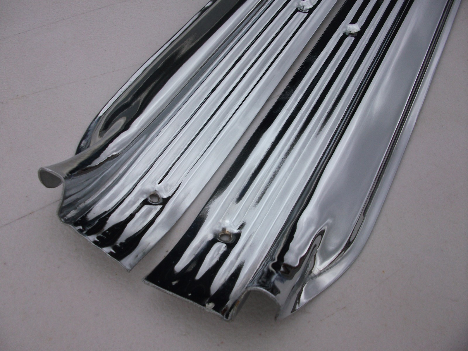 NOS GENUINE NEW OLD STOCK RECHROMED FRONT SCUFF PLATES SUITS HD HR ...