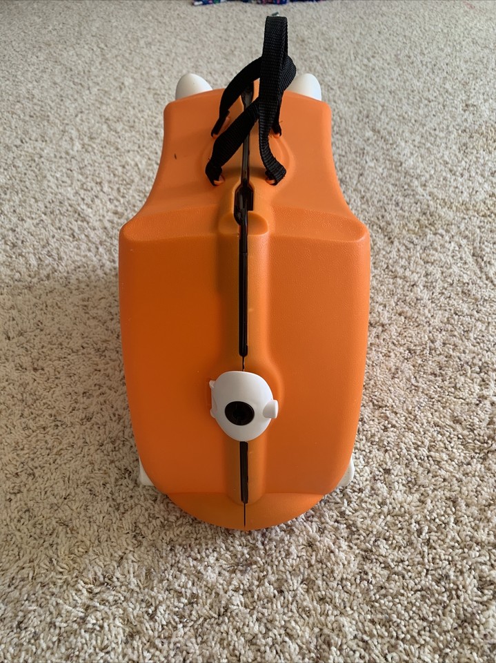 Melissa & Doug Trunki Tiger Kids Ride-On Suitcase Carry-On Luggage ...