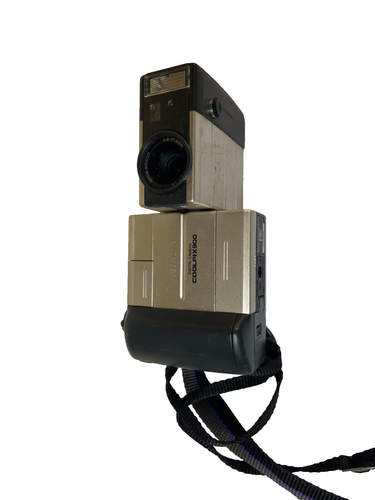 NIKON DIGITAL CAMERA -MODEL COOLPIX E900 -1.2 MEGAL PIXEL -RELEASED IN ...