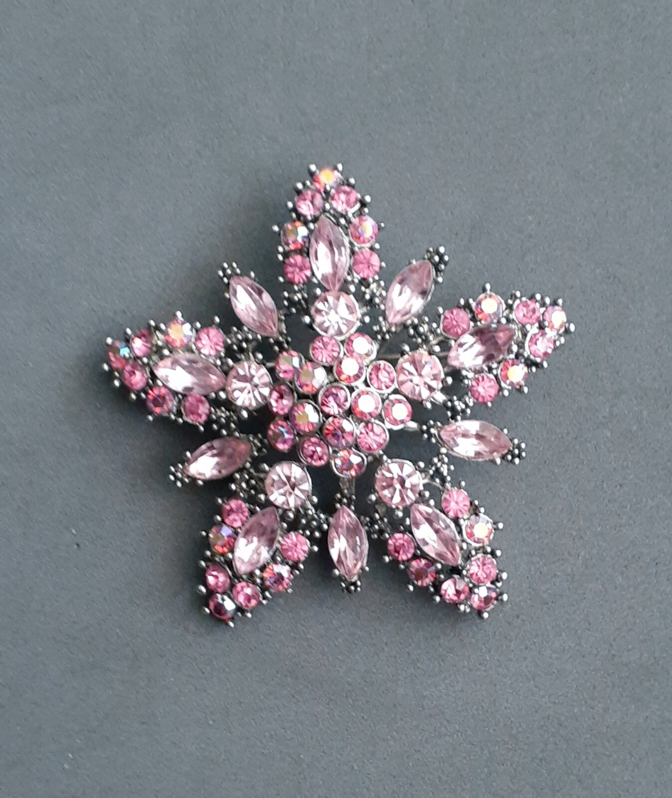 Vintage large pink rhinestones brooch - Gem