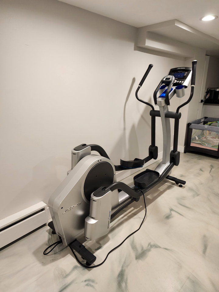elliptical exercise machine used, life fitness , model x7 , good ...