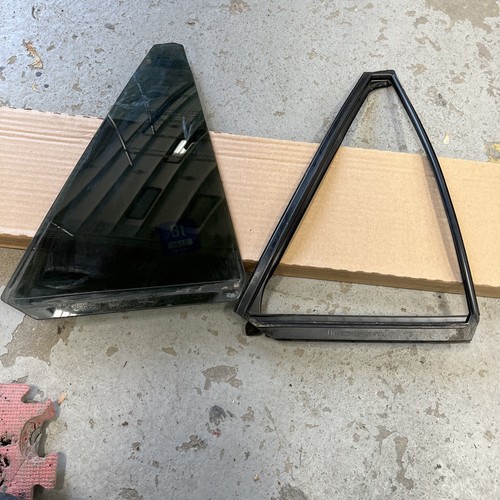 SUBARU OUTBACK REAR RIGHT SIDE DOOR WINDOW CORNER FIXED GLASS OEM 2015 ...