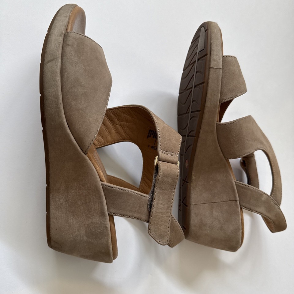 Unstructured By Clarks Women’s Slingback Sandals Size 8.5 Wedge Beige ...