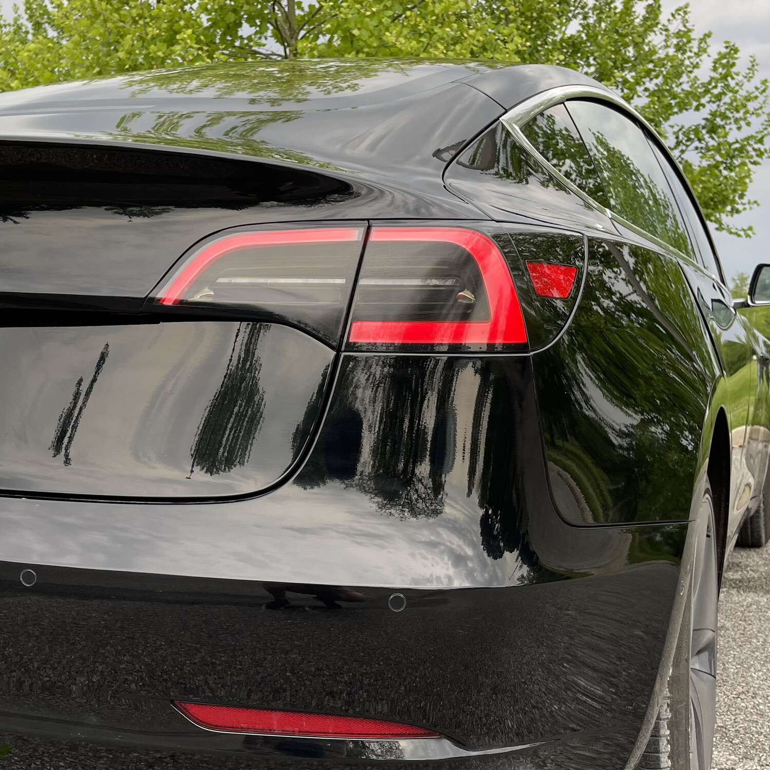 FOR 20-24 Tesla Model Y Tail Light w/ Reverse & Signal Cutout SMOKE ...