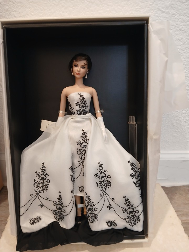 Silkstone Barbie Audrey Hepburn as Sabrina Barbie Gold Label NRFB | eBay