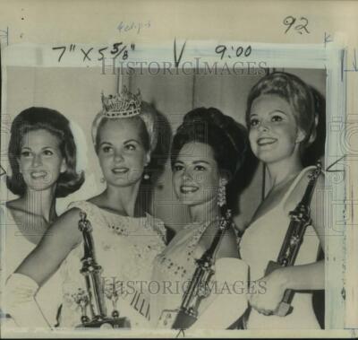 1968 Press Photo .Trophy winner contestants in Miss America 1969 ...