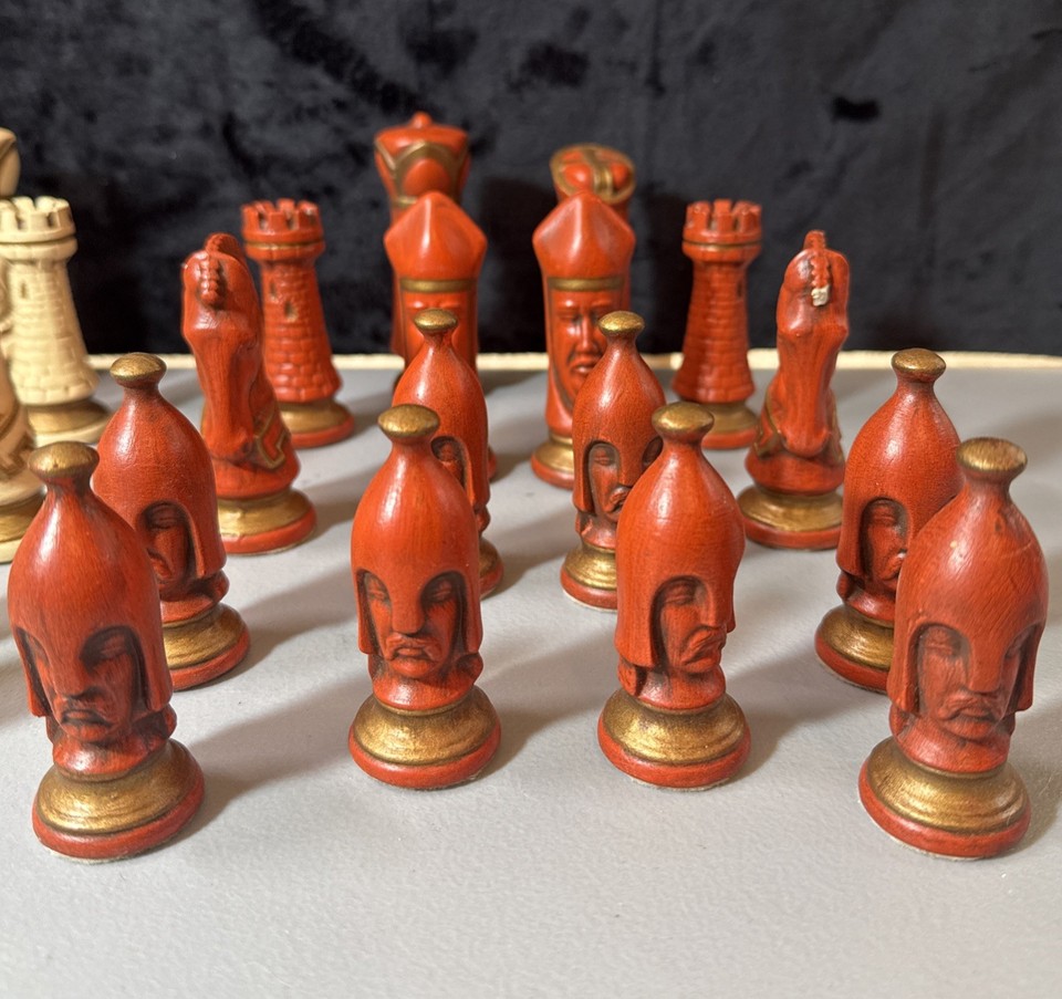MEDIEVAL Duncan’s Chess Pieces Set Painted Ceramic Vintage Painted 32 ...