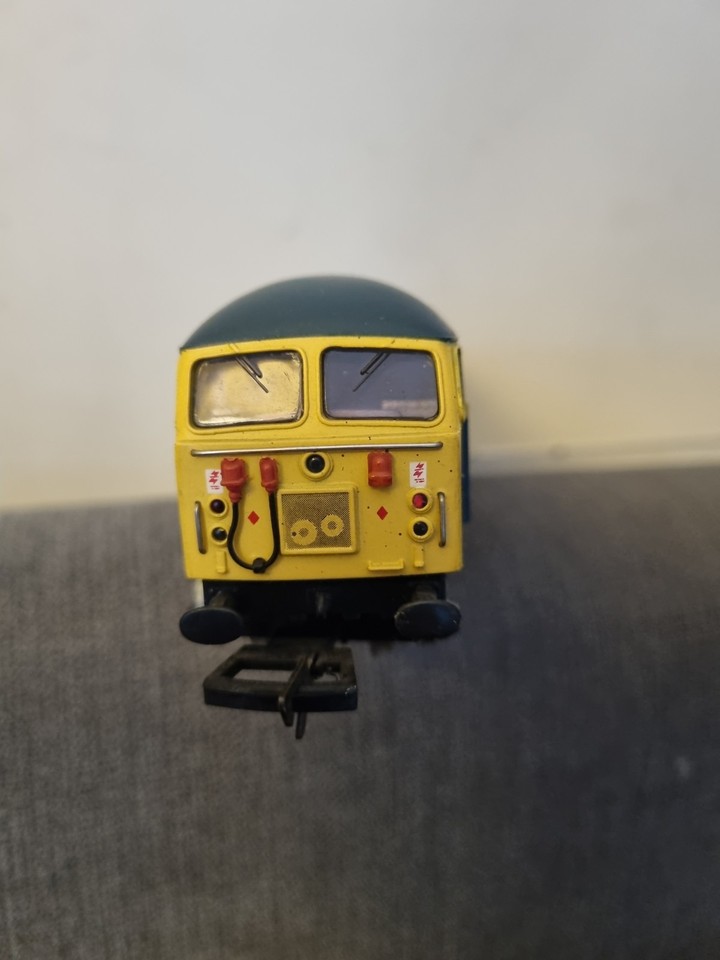 OO Gauge Diesel Locomotive Class 47 Weathered Ref L1 BR Blue In Good ...