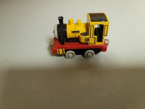 Thomas Take N Play Along Train Diecast Metal Yellow Duncan Good ...