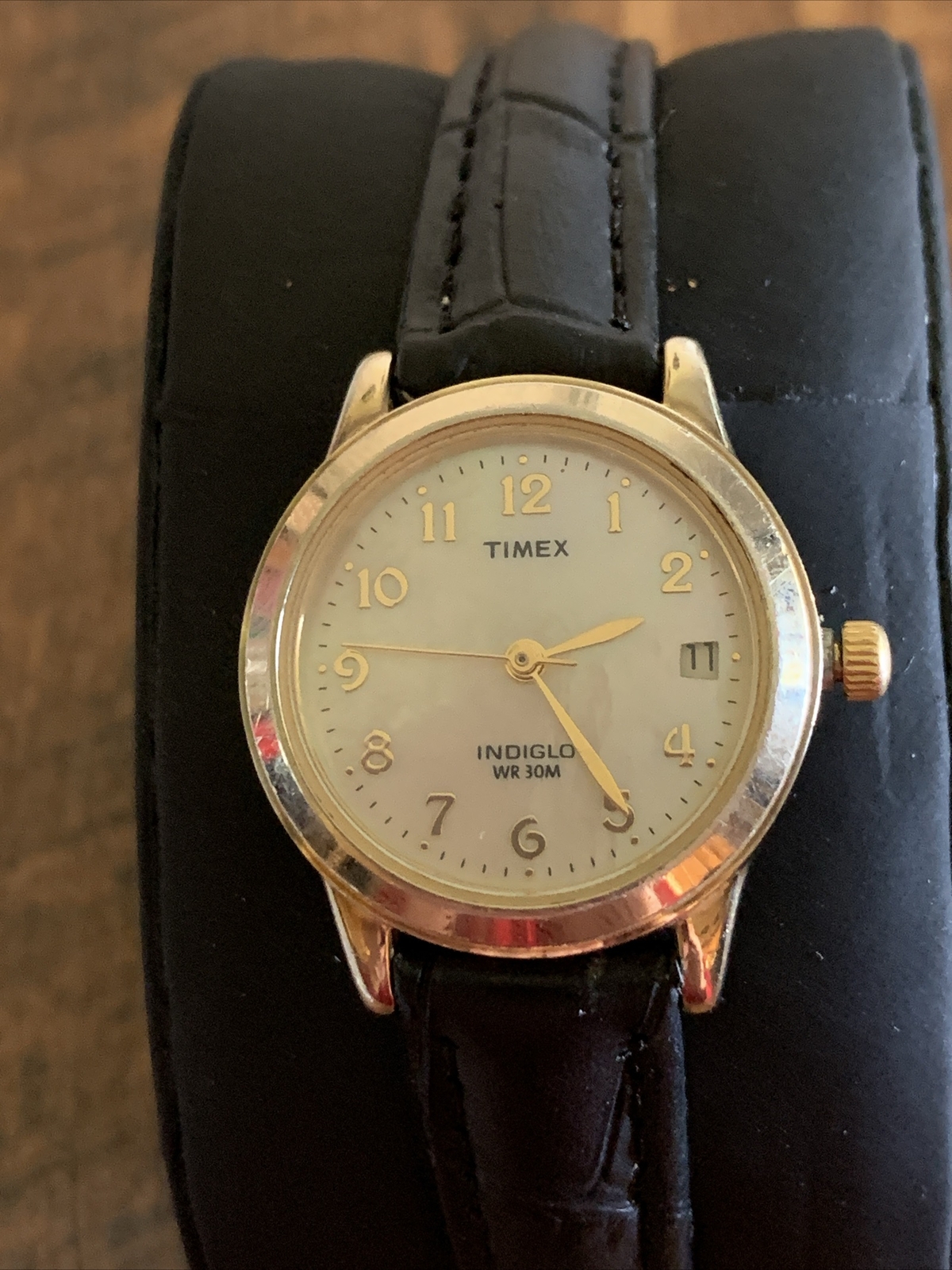 Timex Indiglo CR 1216 Cell Ladies Watch Gold Tone Genuine Leather New ...