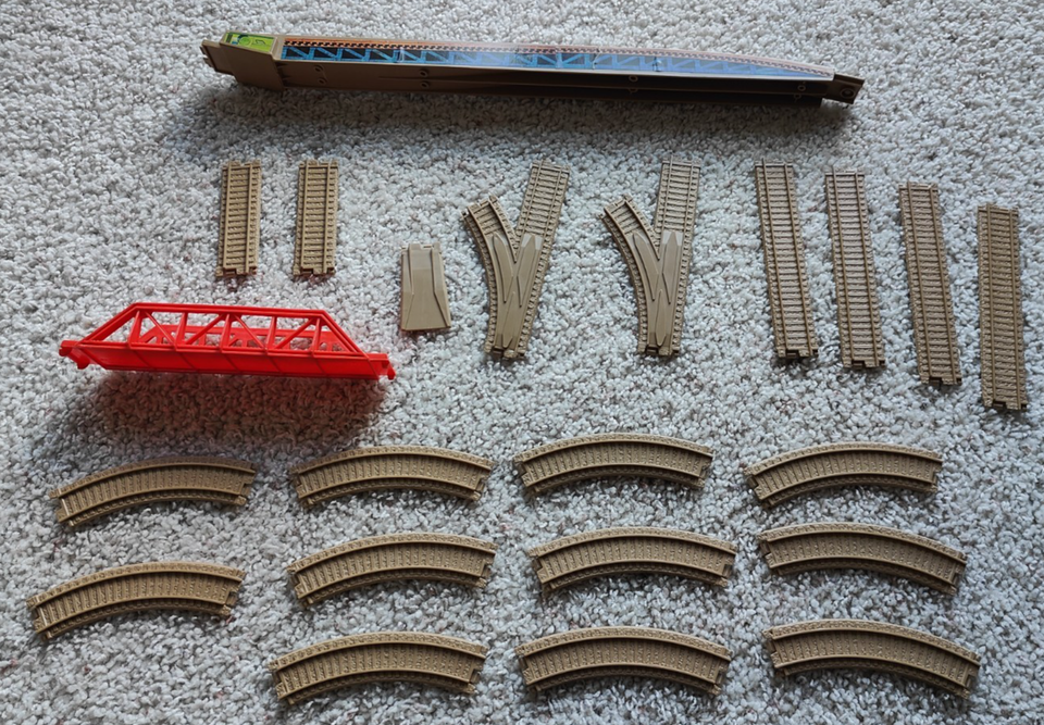 Vintage Mattel Trains, Railroad Track and Station (Hot Wheels ...