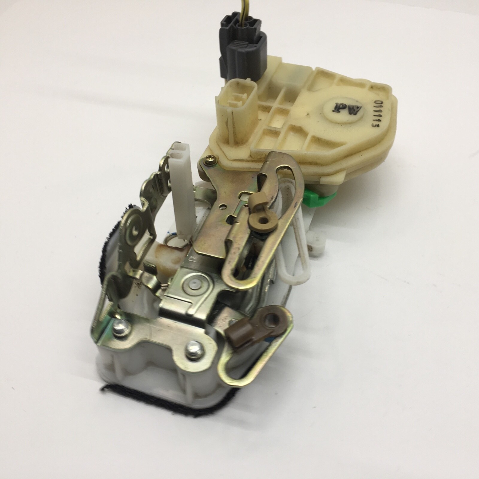 2002 - 2006 Honda CR-V Tailgate Lock Trunk Latch CRV Actuator 74800-S9A ...