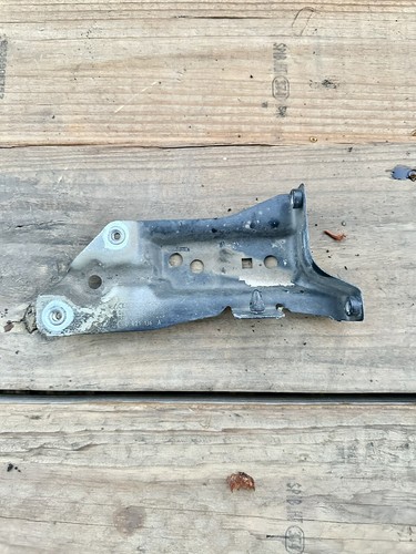 2005-2013 AUDI A3 QUATTRO - Front Right Fender Support Bracket ...