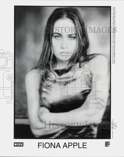 1997 Press Photo Singer Fiona Apple - afx23269 | eBay