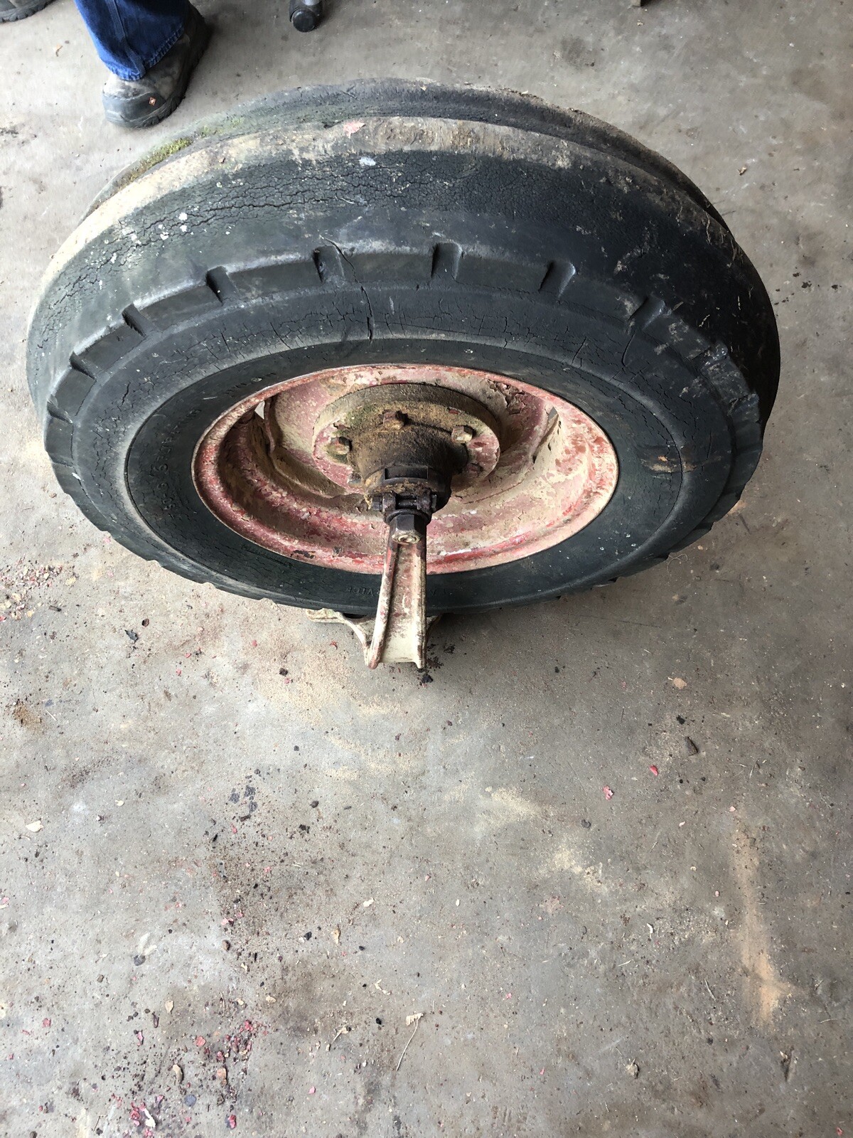 IH FARMALL H Super H 300 350 Single Front Wheel | eBay