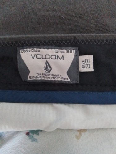 Mens Size 32 Volcom Corpo Class Shorts | eBay