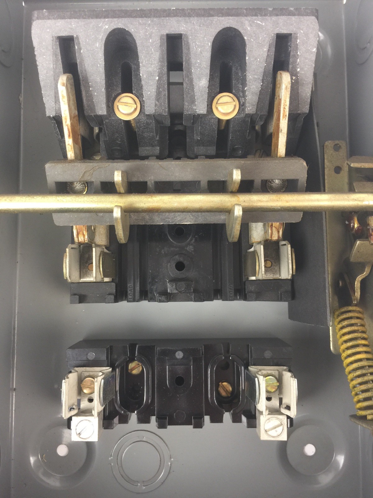 WESTINGHOUSE HF322N HEAVY DUTY FUSIBLE SAFETY SWITCH 60A 240VAC 250VDC ...