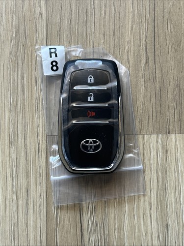 New OEM Toyota Hilux Fortuner Smart Key 2015 2016 2017 2018 2019 2020 ...