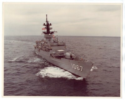 1984 US Navy Frigate FF-1067 USS Francis Hammond 8x10 Original Photo #1 ...