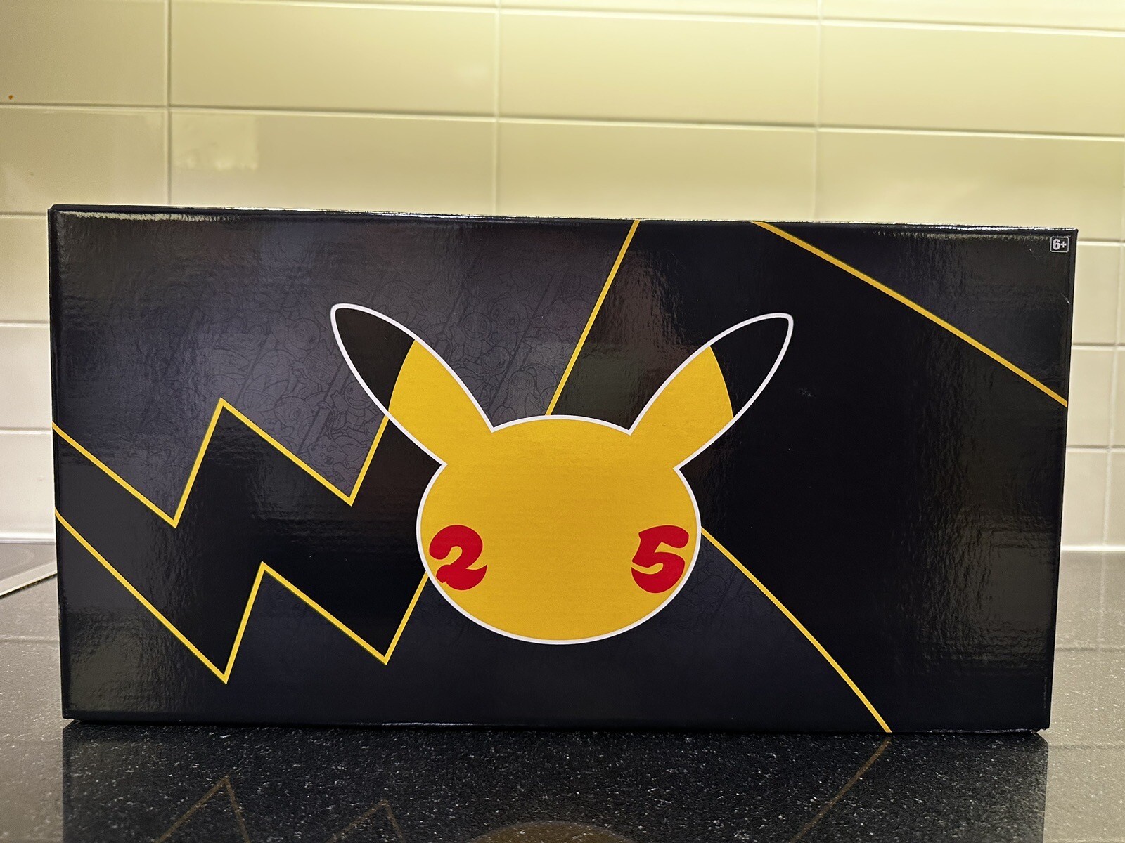 Pokémon TCG 25th Anniversary Celebrations Prime Collection Box / Sealed ...