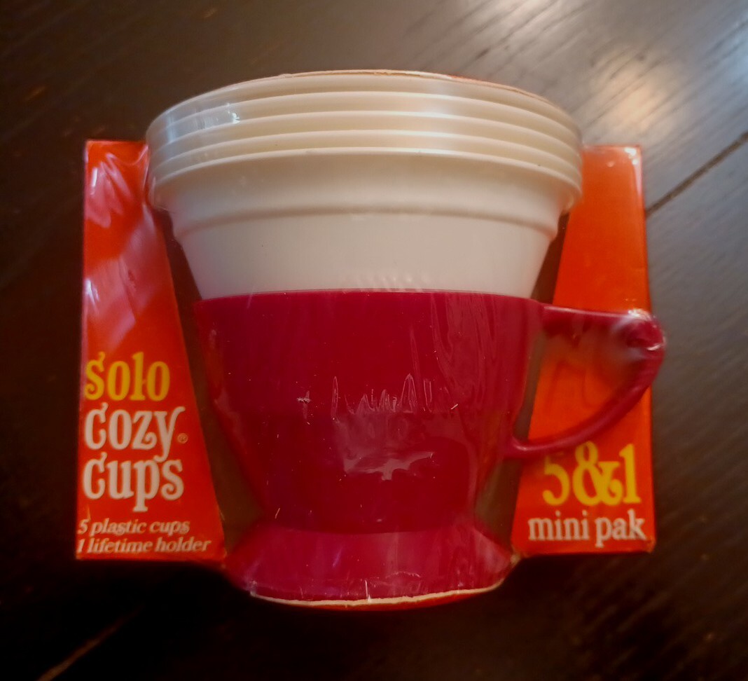 Vintage Solo Cozy Cups Mini Pack 1 Red Lifetime Holder & 5 Plastic Cups ...