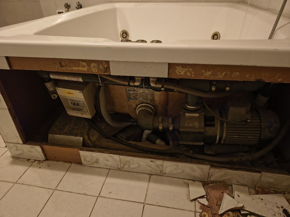 Regalo vasca idromassaggio Jacuzzi Usata | eBay